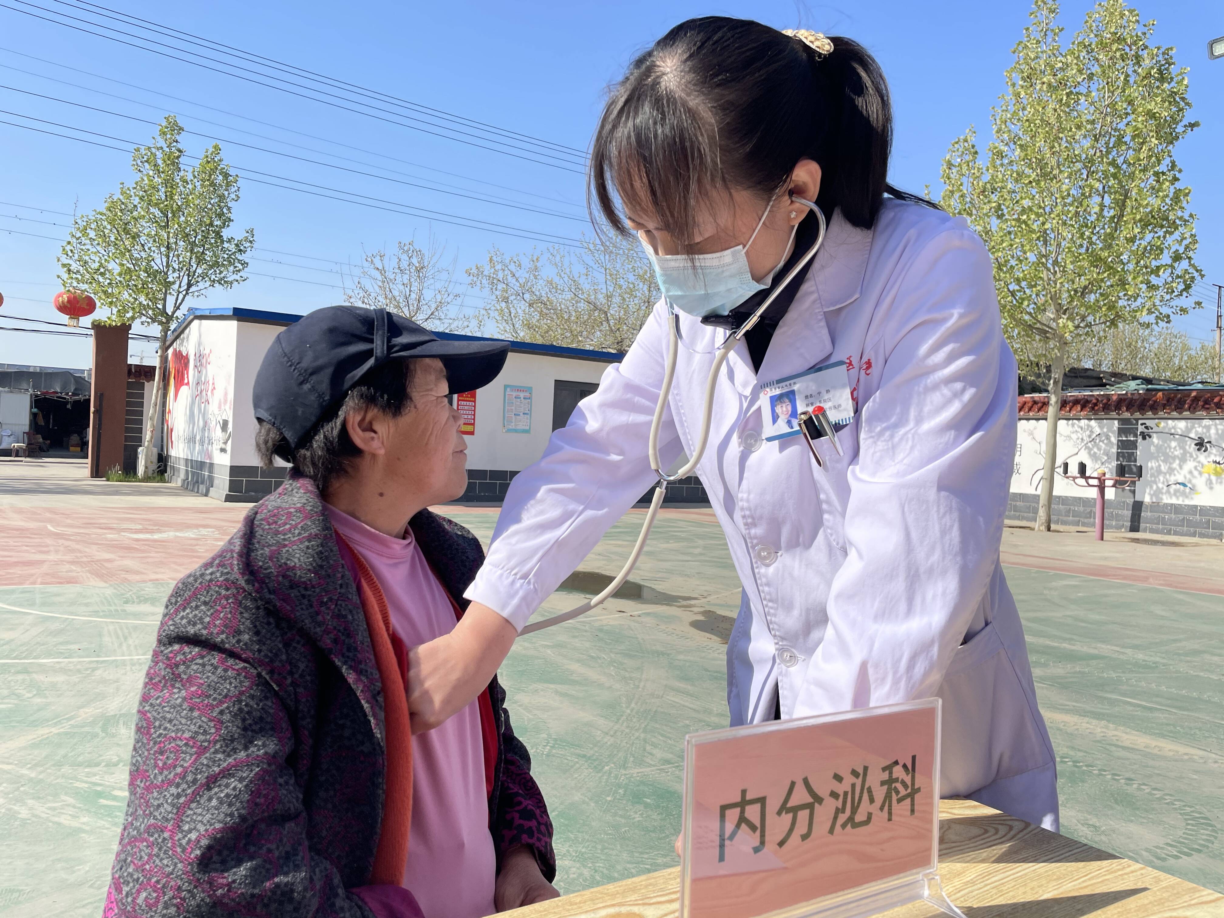 张店区人民政府 部门动态 张店区人民医院开展健康义诊志愿服务活动